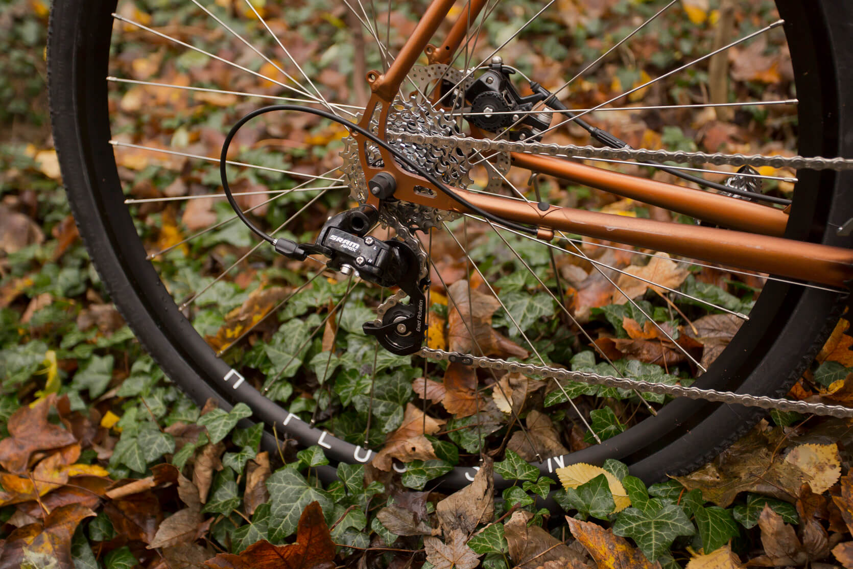 Genesis Croix De Fer 725 — The Hunt Cycling