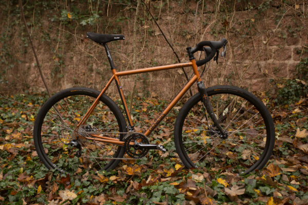 Genesis Croix De Fer 725 — The Hunt Cycling